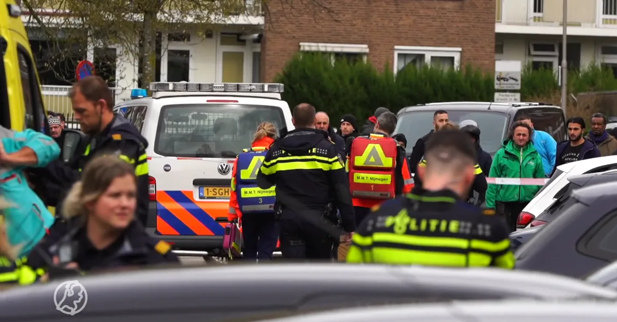 Hart van Nederland - Late Editie: Veel hulpdiensten bij steekpartij in ...