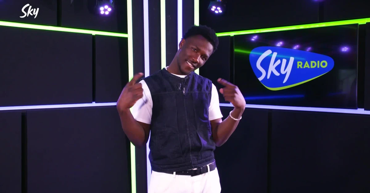 Sky Radio: 'Zing het woord dat je hoort' met Claude!