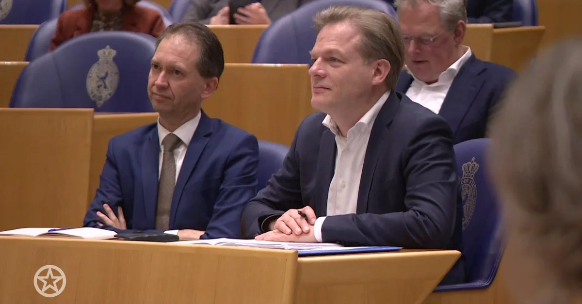 Shownieuws: Pieter Omtzigt uit kritiek op Koninklijk Huis